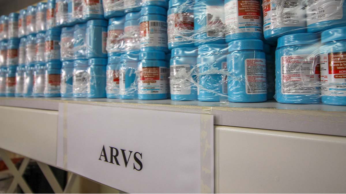 Scale-Up of HIV Antiretroviral Therapy and Estimation of Averted Infections and HIV-Related ...